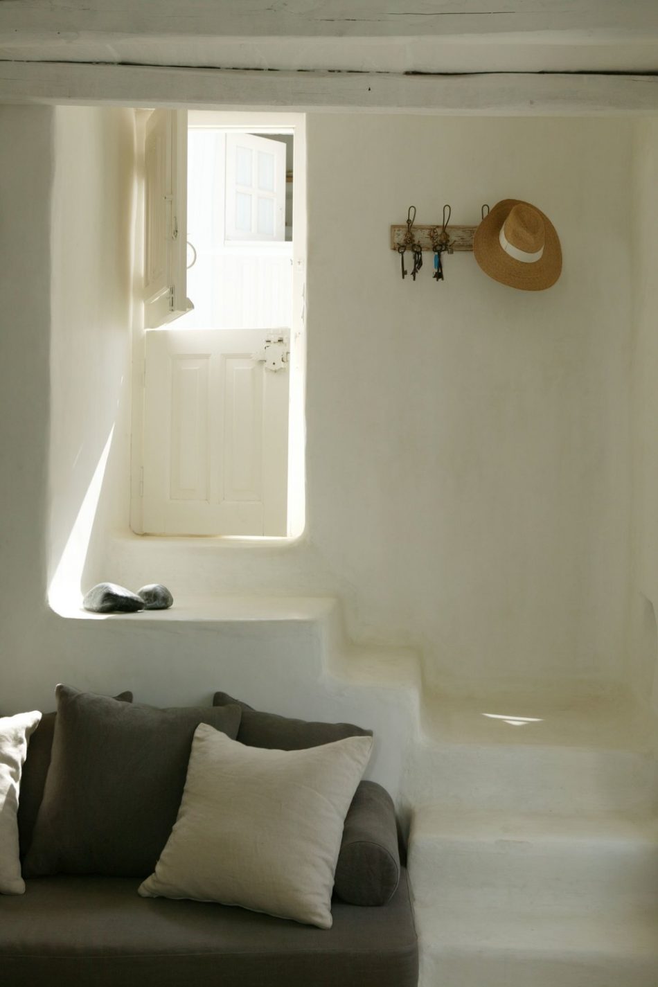 Greek Interior Design Style - Stylish Club